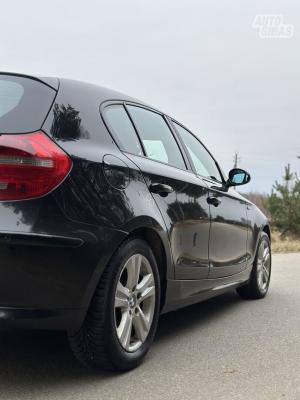Melns BMW 118 2008 Viļņa, ar dzinēja tilpumu 2.00 L un nobraukumu 295 tūkst. km par 2650 €, foto 9 vietnē AUTOMOTO.COM.LV