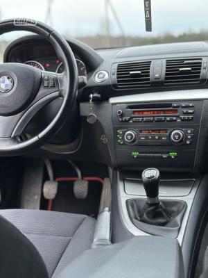 Melns BMW 118 2008 Viļņa, ar dzinēja tilpumu 2.00 L un nobraukumu 295 tūkst. km par 2650 €, foto 10 vietnē AUTOMOTO.COM.LV