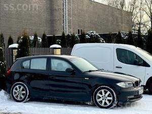 Black BMW 118 2008 in Riga, with an engine capacity of 2.00 L and mileage of 299 thousand km for 1950 €, photo 11 on AUTOMOTO.COM.LV