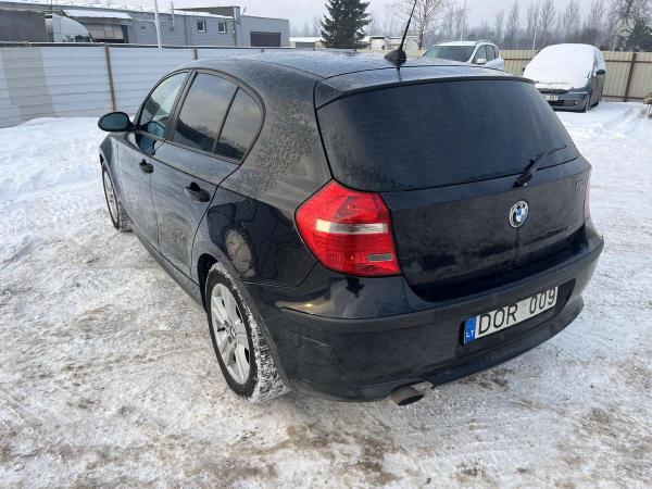 Black BMW 118 2008 in Panevezys, with an engine capacity of 2.00 L and mileage of 187 thousand km for 2800 €, photo 3 on AUTOMOTO.COM.LV