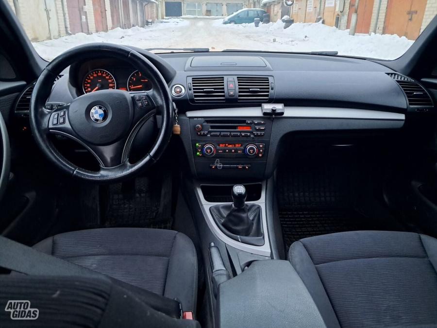 Melns BMW 118 2008 Šauļi, ar dzinēja tilpumu 2.00 L un nobraukumu 201 tūkst. km par 2250 €, foto 10 vietnē AUTOMOTO.COM.LV