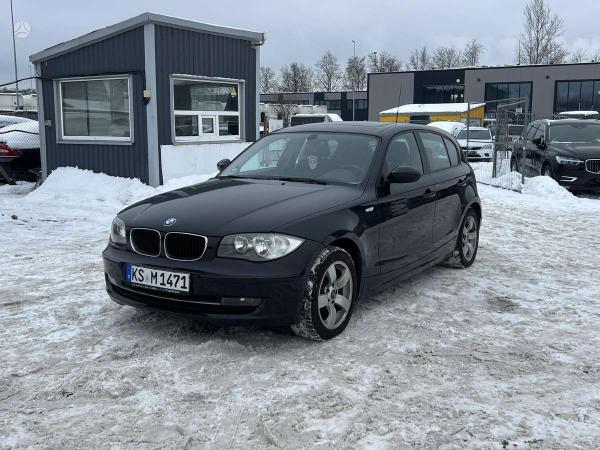 Melns BMW 118 2008 Kauņa, ar dzinēja tilpumu 2.00 L un nobraukumu 276 tūkst. km par 3550 €, foto 2 vietnē AUTOMOTO.COM.LV