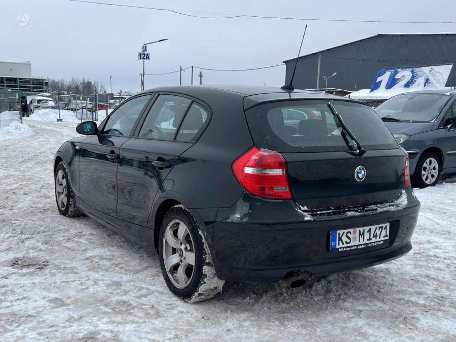 Melns BMW 118 2008 Kauņa, ar dzinēja tilpumu 2.00 L un nobraukumu 276 tūkst. km par 3550 €, foto 6 vietnē AUTOMOTO.COM.LV