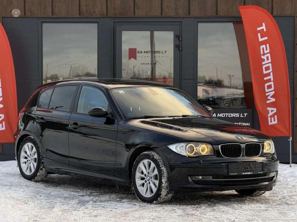 Black BMW 118 2008 in Vilnius, with an engine capacity of 2.00 L and mileage of 247 thousand km for 4900 €, photo 3 on AUTOMOTO.COM.LV