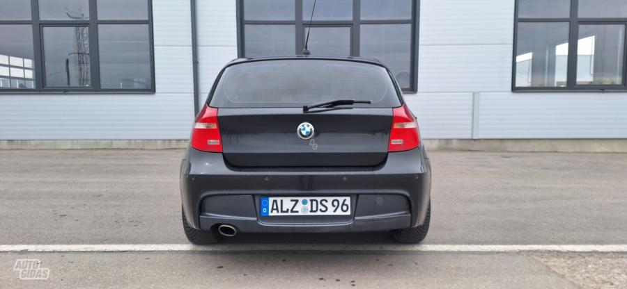 Black BMW 118 2008 in Panevezys, with an engine capacity of 2.00 L and mileage of 358 thousand km for 2750 €, photo 5 on AUTOMOTO.COM.LV