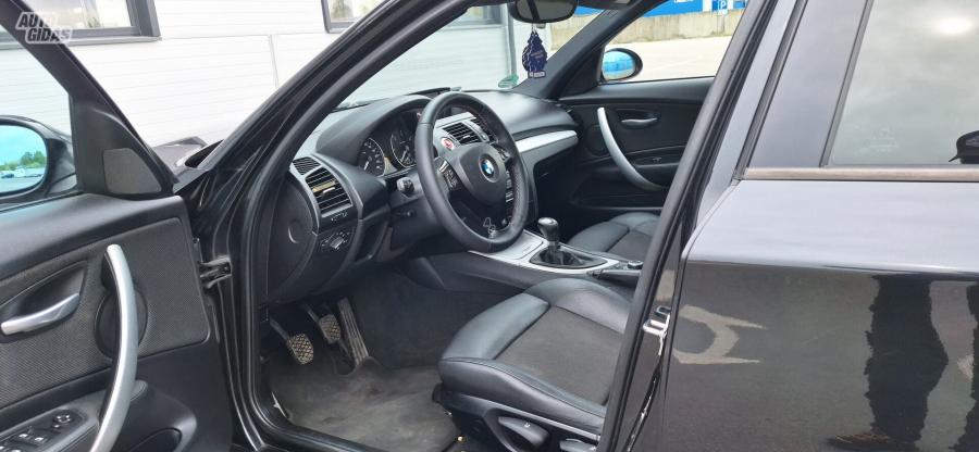 Black BMW 118 2008 in Panevezys, with an engine capacity of 2.00 L and mileage of 358 thousand km for 2750 €, photo 8 on AUTOMOTO.COM.LV