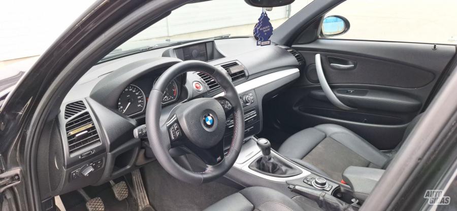 Black BMW 118 2008 in Panevezys, with an engine capacity of 2.00 L and mileage of 358 thousand km for 2750 €, photo 9 on AUTOMOTO.COM.LV