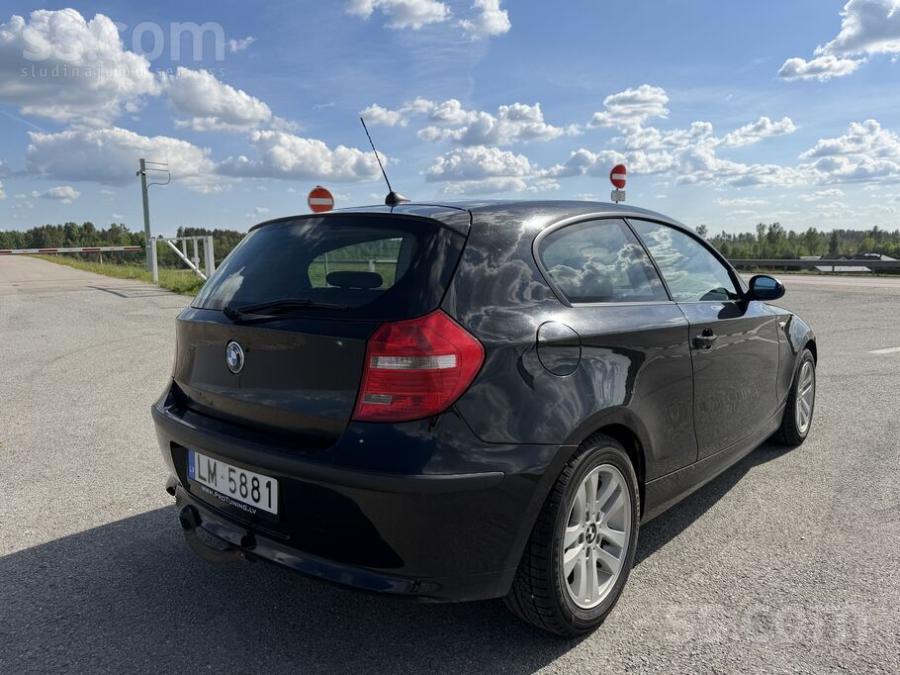 Melns BMW 118 2008 Rīga, ar dzinēja tilpumu 2.00 L un nobraukumu 323 tūkst. km par 2760 €, foto 5 vietnē AUTOMOTO.COM.LV