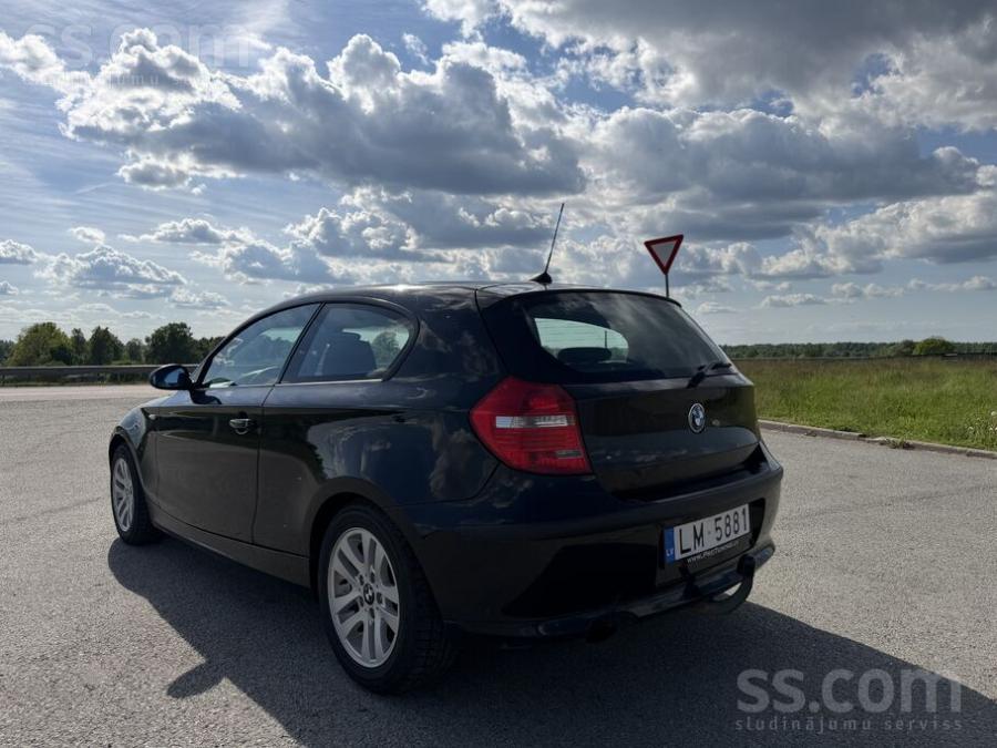 Melns BMW 118 2008 Rīga, ar dzinēja tilpumu 2.00 L un nobraukumu 323 tūkst. km par 2760 €, foto 6 vietnē AUTOMOTO.COM.LV