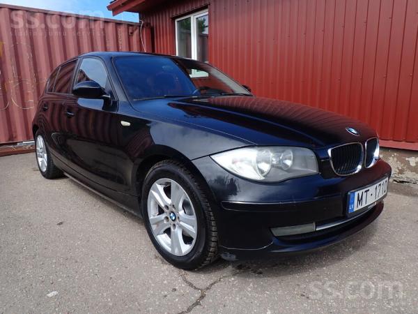 Black BMW 118 2008 in Liepaja, with an engine capacity of 2.00 L and mileage of 241 thousand km for 2450 €, photo 1 on AUTOMOTO.COM.LV