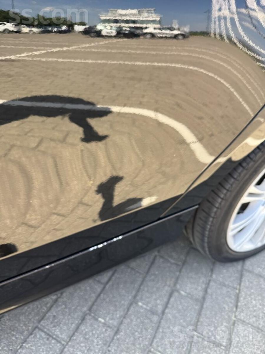 Black BMW 118 2008 in Riga, with an engine capacity of 2.00 L and mileage of 347 thousand km for 3000 €, photo 11 on AUTOMOTO.COM.LV