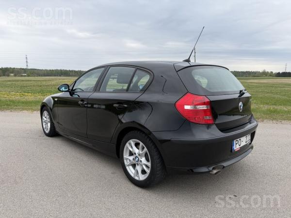 Черный БМВ 118 2008 в Тукумс, объемом двигателя 2.00 л и пробегом 252 тыс. км за 2400 €, фото 4 на AUTOMOTO.COM.LV