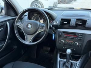 Black BMW 118 2008 in Riga, with an engine capacity of 2.00 L and mileage of 298 thousand km for 3780 €, photo 12 on AUTOMOTO.COM.LV