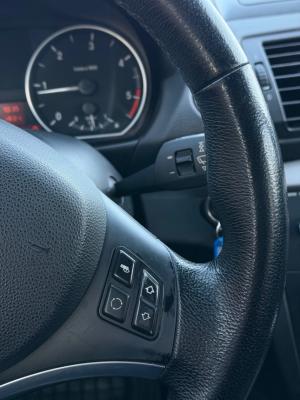 Black BMW 118 2008 in Riga, with an engine capacity of 2.00 L and mileage of 298 thousand km for 3780 €, photo 16 on AUTOMOTO.COM.LV