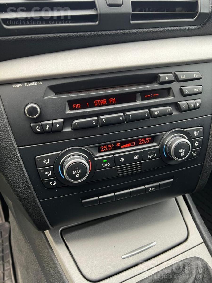 Melns BMW 118 2008 Rīga, ar dzinēja tilpumu 2.00 L un nobraukumu 318 tūkst. km par 4100 €, foto 14 vietnē AUTOMOTO.COM.LV