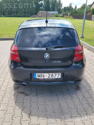 Melns BMW 118 2008 Jelgava, ar dzinēja tilpumu 2.00 L un nobraukumu 298 tūkst. km par 4000 €, foto 4 vietnē AUTOMOTO.COM.LV