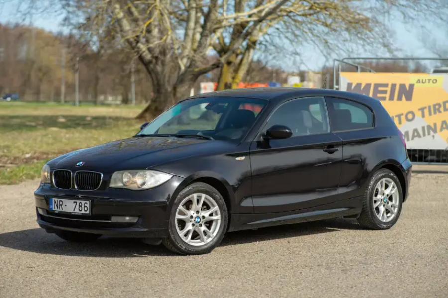 Melns BMW 118 2008 Liepāja, ar dzinēja tilpumu 2.00 L un nobraukumu 228 tūkst. km par 3200 €, foto 1 vietnē AUTOMOTO.COM.LV