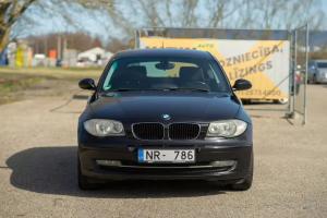 Melns BMW 118 2008 Liepāja, ar dzinēja tilpumu 2.00 L un nobraukumu 228 tūkst. km par 3200 €, foto 7 vietnē AUTOMOTO.COM.LV
