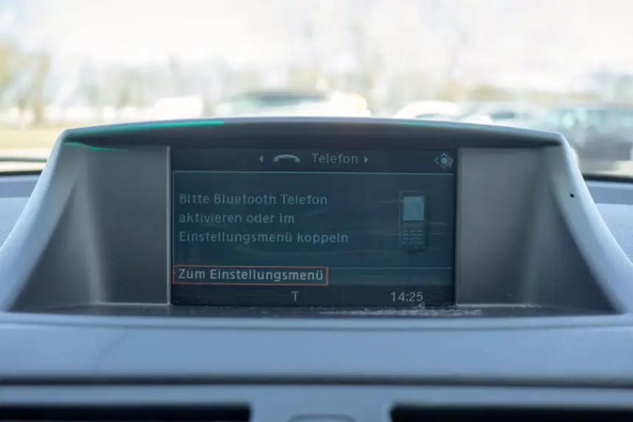 Melns BMW 118 2008 Liepāja, ar dzinēja tilpumu 2.00 L un nobraukumu 228 tūkst. km par 3200 €, foto 24 vietnē AUTOMOTO.COM.LV