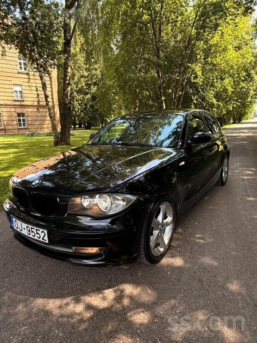 Melns BMW 118 2008 Bauska, ar dzinēja tilpumu 2.00 L un nobraukumu 321 tūkst. km par 3250 €, foto 5 vietnē AUTOMOTO.COM.LV