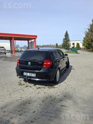 Melns BMW 118 2008 Talsi, ar dzinēja tilpumu 2.00 L un nobraukumu 442 tūkst. km par 1700 €, foto 6 vietnē AUTOMOTO.COM.LV