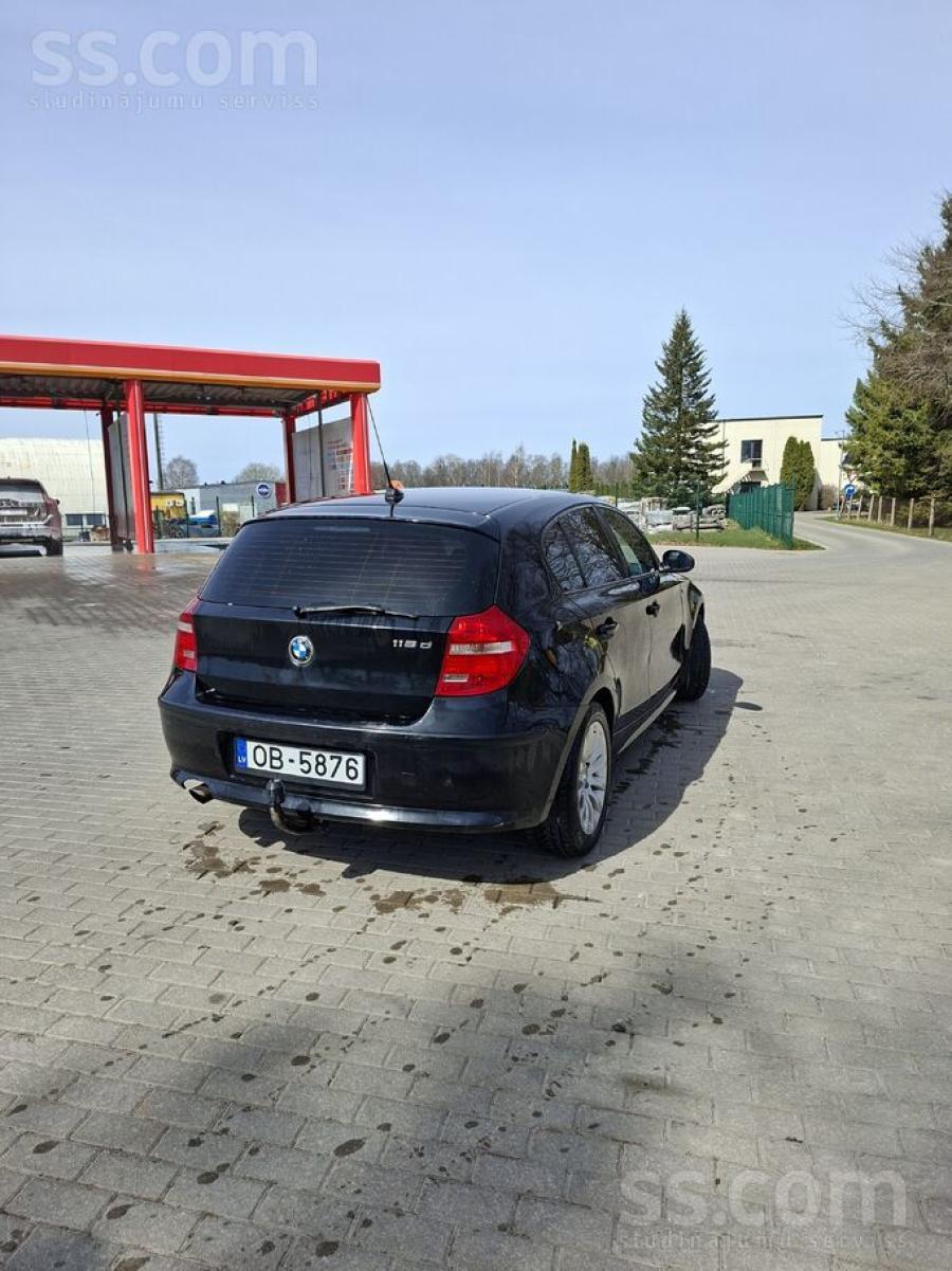 Melns BMW 118 2008 Talsi, ar dzinēja tilpumu 2.00 L un nobraukumu 442 tūkst. km par 1700 €, foto 6 vietnē AUTOMOTO.COM.LV