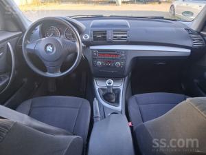 Black BMW 118 2008 in Jekabpils, with an engine capacity of 2.00 L and mileage of 283 thousand km for 2200 €, photo 8 on AUTOMOTO.COM.LV