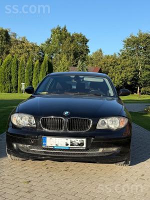 Black BMW 118 2008 in Limbazi, with an engine capacity of 2.00 L and mileage of 265 thousand km for 3200 €, photo 1 on AUTOMOTO.COM.LV