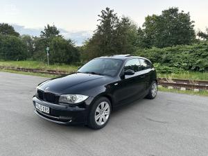 Black BMW 118 2008 in Kaunas, with an engine capacity of 2.00 L and mileage of 301 thousand km for 2550 €, photo  on AUTOMOTO.COM.LV