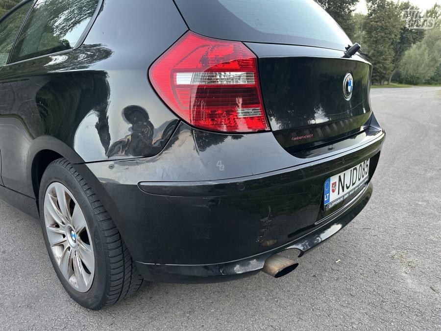 Black BMW 118 2008 in Kaunas, with an engine capacity of 2.00 L and mileage of 301 thousand km for 2550 €, photo 22 on AUTOMOTO.COM.LV