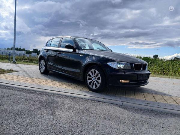 Melns BMW 118 2008 Marijampole, ar dzinēja tilpumu 2.00 L un nobraukumu 224 tūkst. km par 2650 €, foto 1 vietnē AUTOMOTO.COM.LV