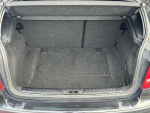 Melns BMW 118 2008 Viļņa, ar dzinēja tilpumu 2.00 L un nobraukumu 296 tūkst. km par 1799 €, foto 12 vietnē AUTOMOTO.COM.LV