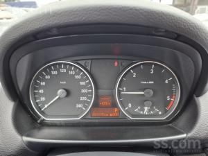 Black BMW 118 2008 in Talsi, with an engine capacity of 2.00 L and mileage of 261 thousand km for 3900 €, photo 18 on AUTOMOTO.COM.LV