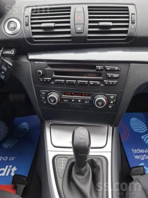 Black BMW 118 2008 in Talsi, with an engine capacity of 2.00 L and mileage of 261 thousand km for 3900 €, photo 20 on AUTOMOTO.COM.LV