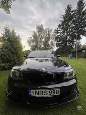 Melns BMW 118 2008 Varėna, ar dzinēja tilpumu 2.00 L un nobraukumu 305 tūkst. km par 4700 €, foto 3 vietnē AUTOMOTO.COM.LV