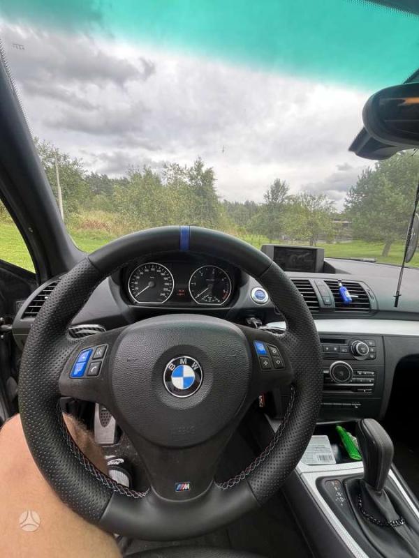 Melns BMW 118 2008 Varėna, ar dzinēja tilpumu 2.00 L un nobraukumu 305 tūkst. km par 4700 €, foto 9 vietnē AUTOMOTO.COM.LV