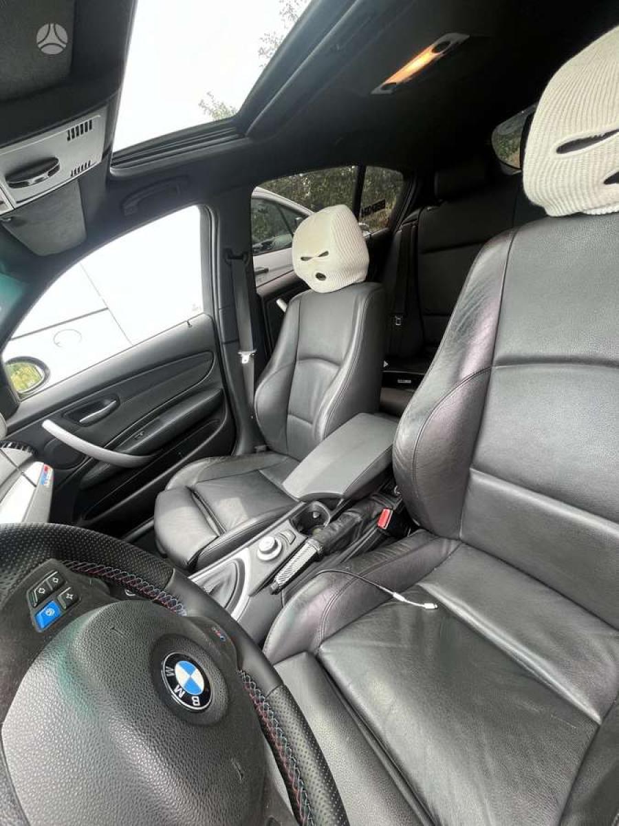 Melns BMW 118 2008 Varėna, ar dzinēja tilpumu 2.00 L un nobraukumu 305 tūkst. km par 4700 €, foto 10 vietnē AUTOMOTO.COM.LV