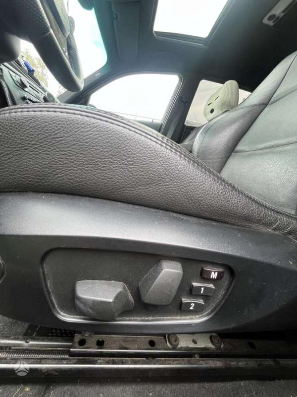 Melns BMW 118 2008 Varėna, ar dzinēja tilpumu 2.00 L un nobraukumu 305 tūkst. km par 4700 €, foto 11 vietnē AUTOMOTO.COM.LV