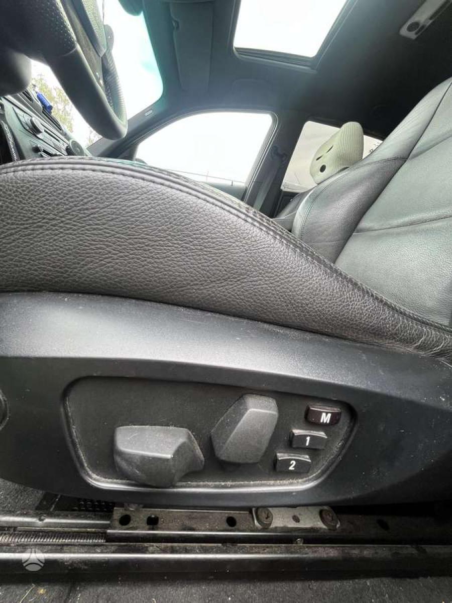 Melns BMW 118 2008 Varėna, ar dzinēja tilpumu 2.00 L un nobraukumu 305 tūkst. km par 4700 €, foto 11 vietnē AUTOMOTO.COM.LV