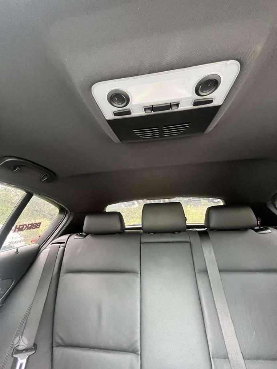 Melns BMW 118 2008 Varėna, ar dzinēja tilpumu 2.00 L un nobraukumu 305 tūkst. km par 4700 €, foto 12 vietnē AUTOMOTO.COM.LV