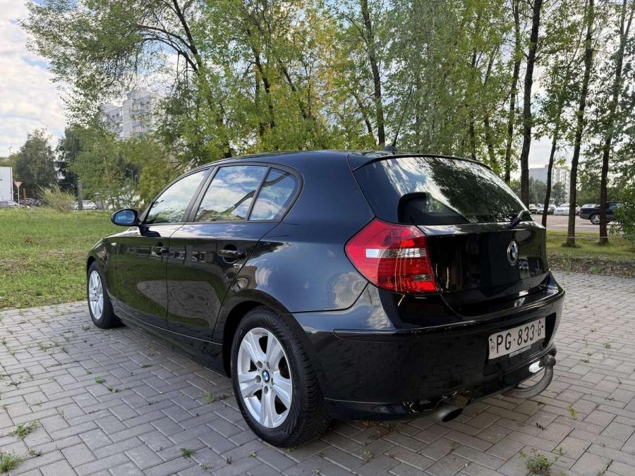 Black BMW 118 2008 in Kaunas, with an engine capacity of 2.00 L and mileage of 282 thousand km for 2450 €, photo 6 on AUTOMOTO.COM.LV