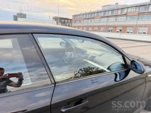 Melns BMW 118 2008 Rīga, ar dzinēja tilpumu 2.00 L un nobraukumu 342 tūkst. km par 2750 €, foto 22 vietnē AUTOMOTO.COM.LV
