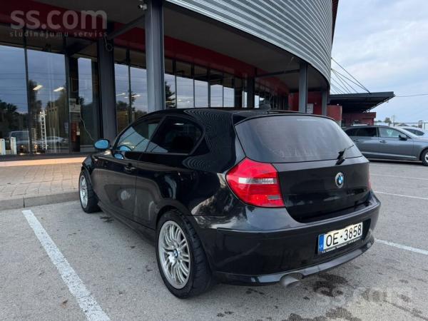 Melns BMW 118 2008 Rīga, ar dzinēja tilpumu 2.00 L un nobraukumu 327 tūkst. km par 3350 €, foto 8 vietnē AUTOMOTO.COM.LV