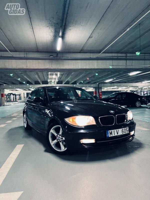 Melns BMW 118 2009 Viļņa, ar dzinēja tilpumu 2.00 L un nobraukumu 149 tūkst. km par 2450 €, foto 1 vietnē AUTOMOTO.COM.LV