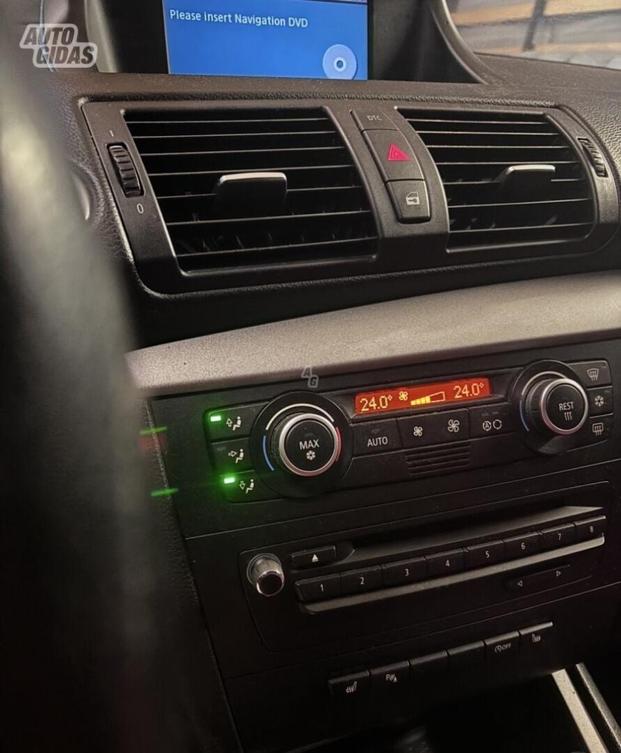 Melns BMW 118 2009 Viļņa, ar dzinēja tilpumu 2.00 L un nobraukumu 215 tūkst. km par 2500 €, foto 7 vietnē AUTOMOTO.COM.LV