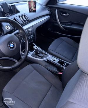 Melns BMW 118 2009 Viļņa, ar dzinēja tilpumu 2.00 L un nobraukumu 215 tūkst. km par 2500 €, foto 8 vietnē AUTOMOTO.COM.LV
