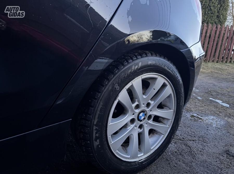Melns BMW 118 2009 Viļņa, ar dzinēja tilpumu 2.00 L un nobraukumu 215 tūkst. km par 2500 €, foto 16 vietnē AUTOMOTO.COM.LV