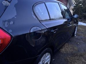 Melns BMW 118 2009 Viļņa, ar dzinēja tilpumu 2.00 L un nobraukumu 215 tūkst. km par 2500 €, foto 19 vietnē AUTOMOTO.COM.LV