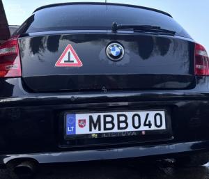 Melns BMW 118 2009 Viļņa, ar dzinēja tilpumu 2.00 L un nobraukumu 215 tūkst. km par 2500 €, foto 20 vietnē AUTOMOTO.COM.LV