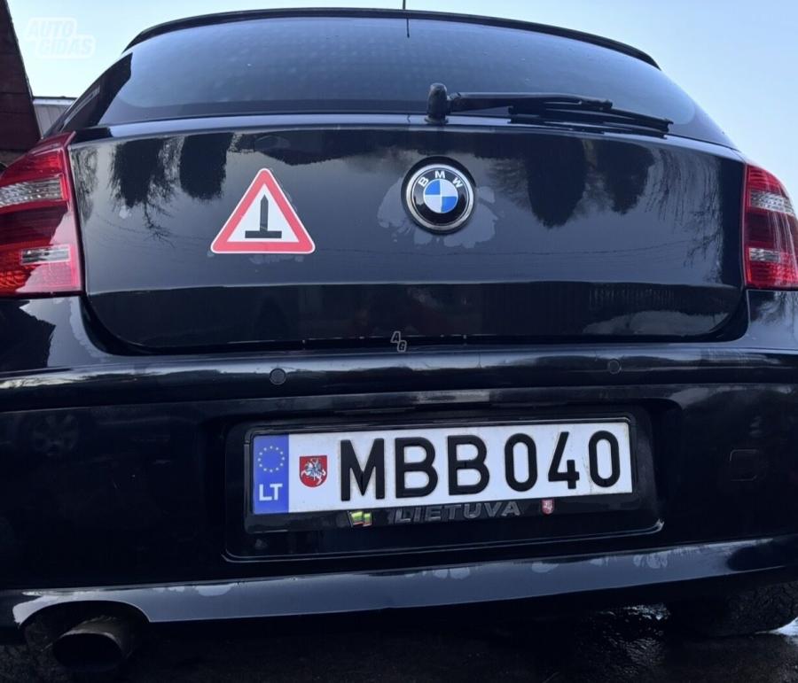 Melns BMW 118 2009 Viļņa, ar dzinēja tilpumu 2.00 L un nobraukumu 215 tūkst. km par 2500 €, foto 20 vietnē AUTOMOTO.COM.LV